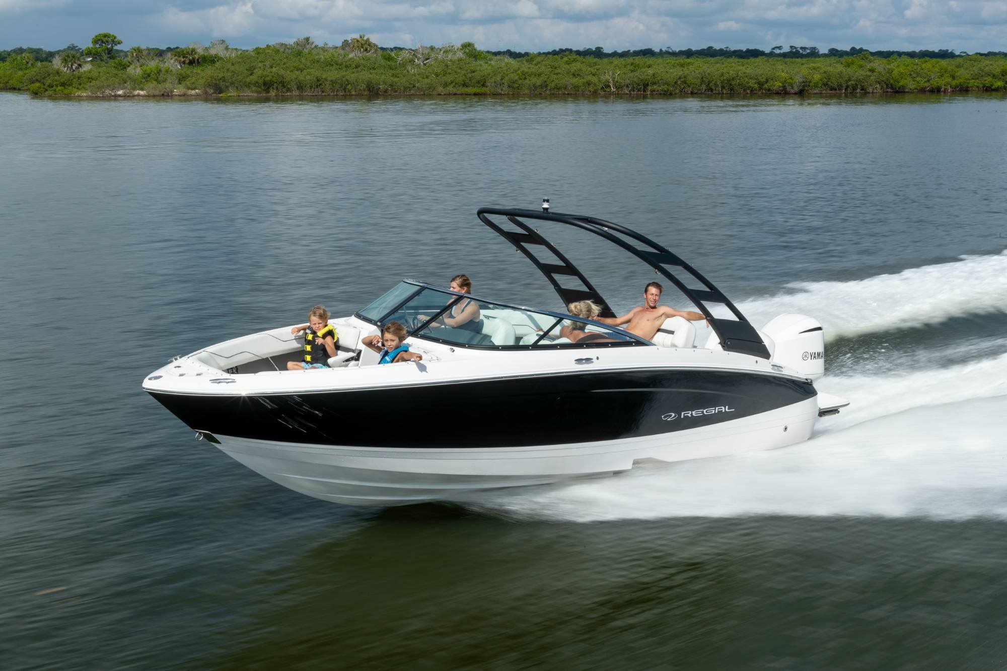 2026 Regal LX4 New Bowrider Boat for Sale in Orillia, Ontario ...
