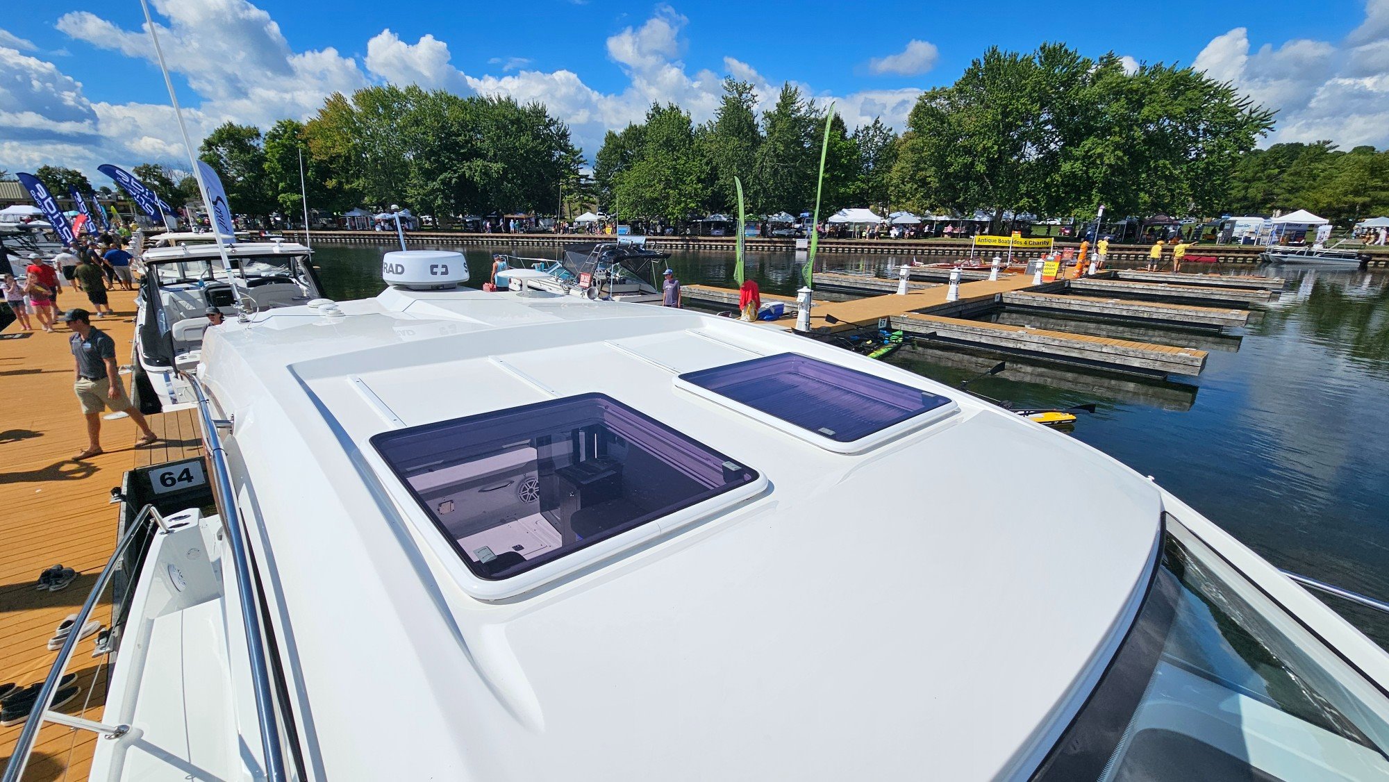 2021 Four Winns V355 Coupe Used Coupe Boat for Sale in Orillia, Ontario ...