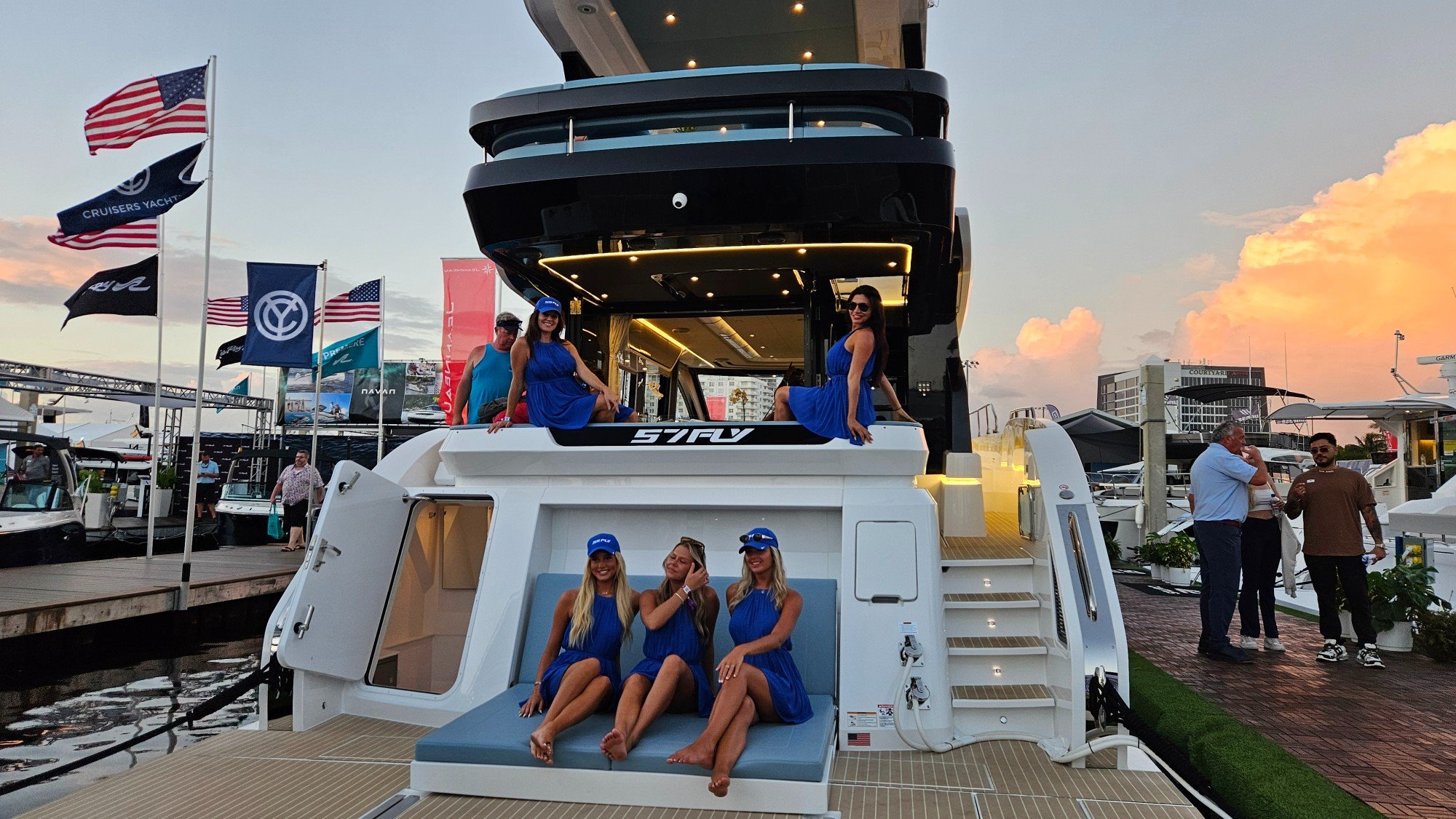 2026 Cruisers Yachts 57 FLY New Motor Yacht Boat for Sale in Orillia ...